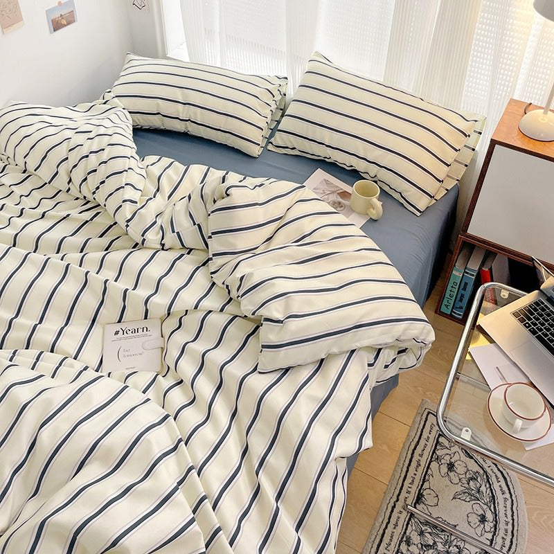 Blue Striped Minimalist Bedding Set - roomtery