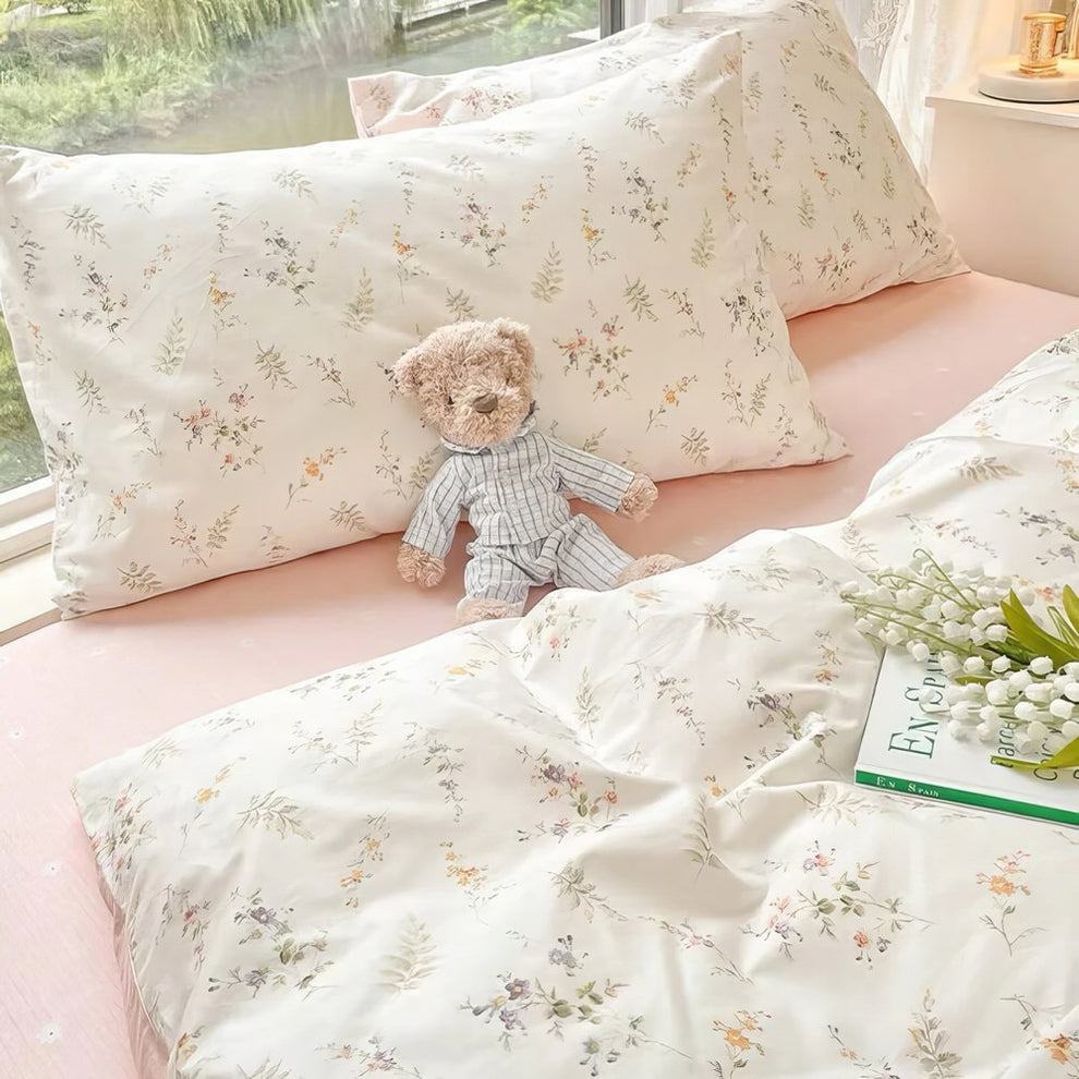 Pale Pink Floral Print Bedding Set | Pastel Aesthetic Bedding - roomtery