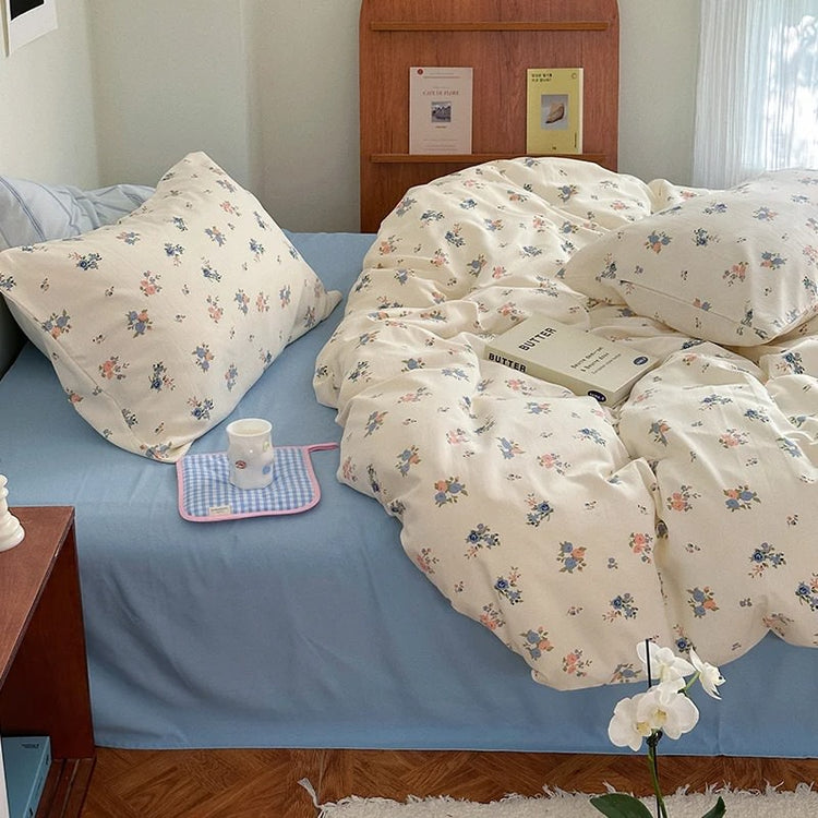 Floral Aesthetic Bedding Duvet Covers & Sets - roomtery