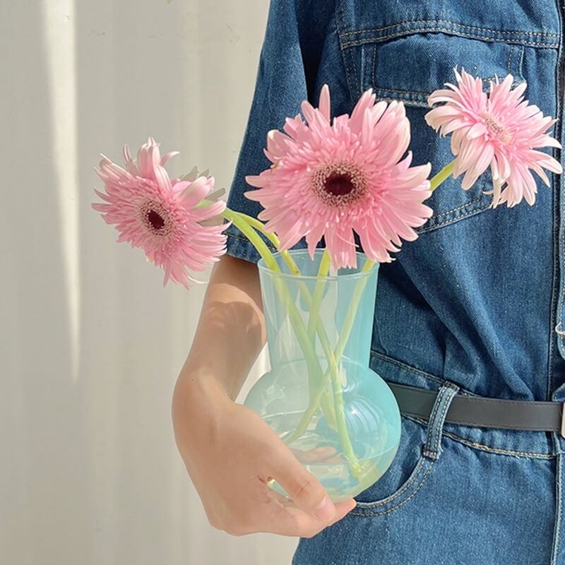 Simple Flask Glass Vase - Shop Online on roomtery Simple Flask Glass Vase - Shop Online on roomtery