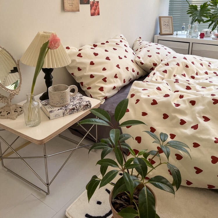 Vintage Red Hearts Bedding Set | Aesthetic Bedding - roomtery
