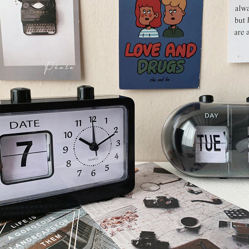 Vintage Mechanical Flip Clock | Aesthetic Room Desk Decor - roomtery